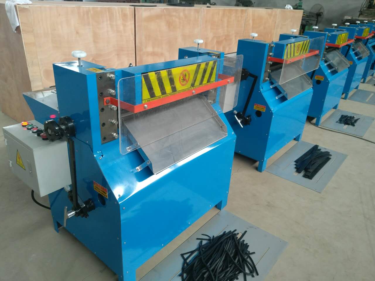 Rubber Strip Cutting Machine - Rubber Parts Treating Machines - Nanjing ...